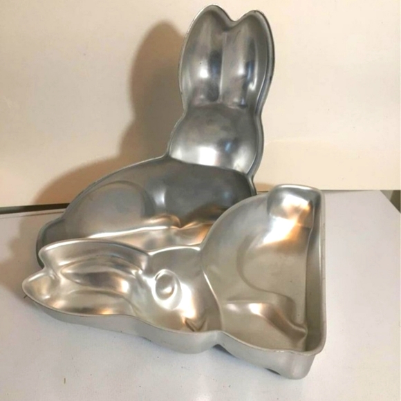 Wilton | Kitchen | Vintage Wilton Alluminum Bunny Rabbit Chocolate ...